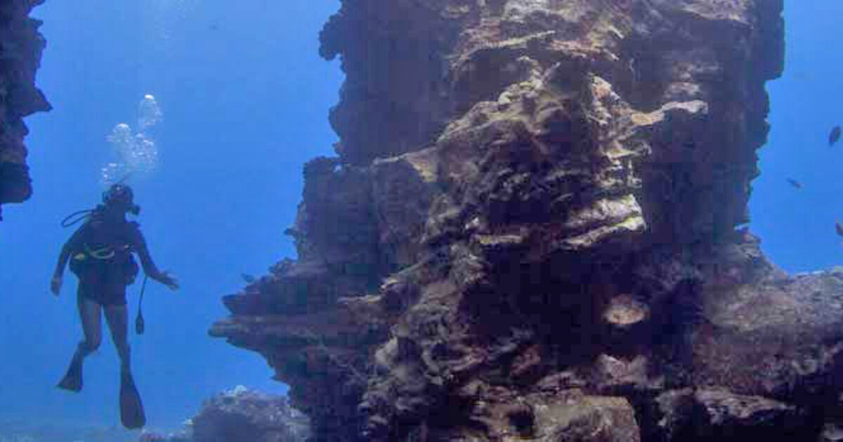 Lanai Cathedral Cave Scuba Dive - Adventure Tours Hawaii